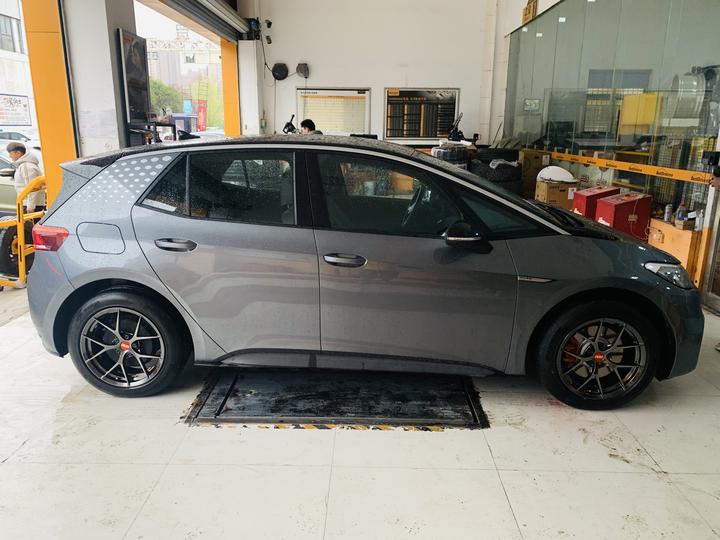 老哥的ID3改装路之更换轮毂 - 知乎