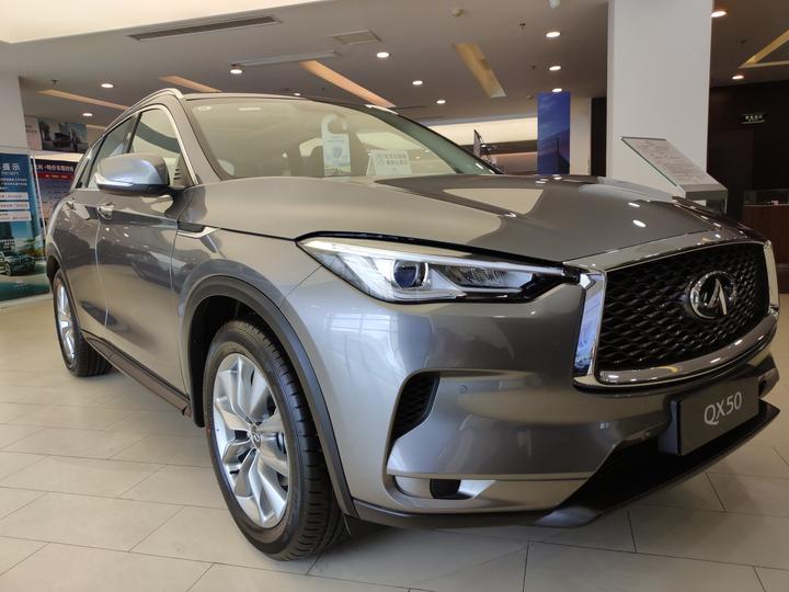 【到店实拍】英菲尼迪QX50腹背受敌是如何突出重围呢？ - 知乎
