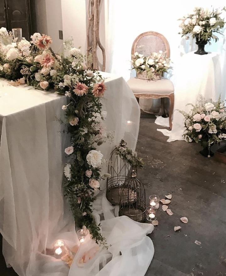 INS爆火暗黑花店 Vaness Flower女神即将要来瑞秋花艺学校开课啦！！！ - 知乎