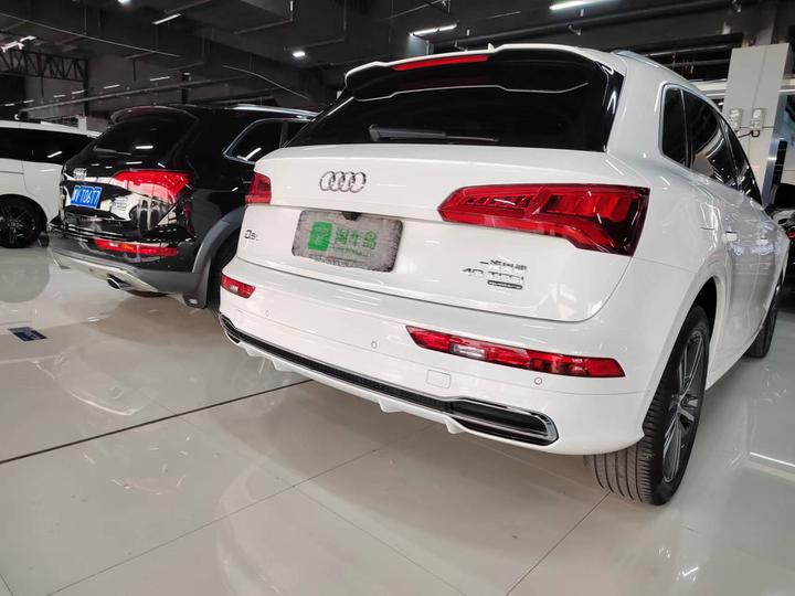 不超30万，二手奥迪Q5L和全新入门版Model Y，你选谁？ - 知乎