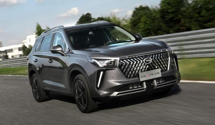 CS75 PLUS迎来新对手，车长4米71，传祺GS4 PLUS预售13.5万起 - 知乎