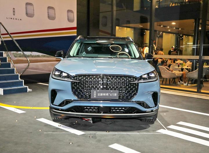 3.0T V6+10AT，陆上专机上市，卖50.98万有戏吗 - 知乎