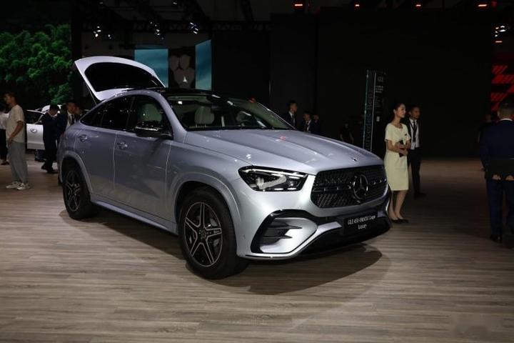 2023成都车展：新款奔驰GLE轿跑SUV上市 售84.38万起 - 知乎