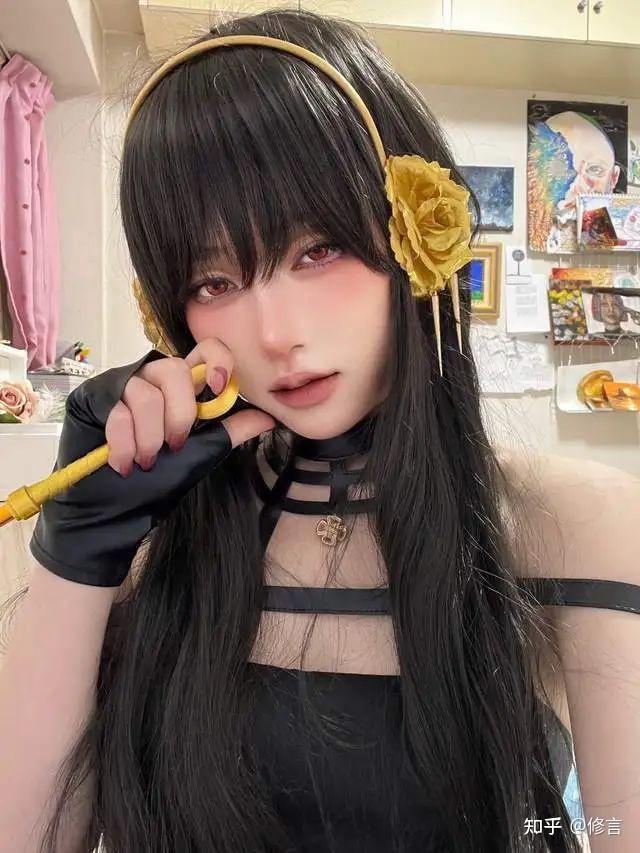 身高仅156cm的日本女生COS黑道千金获赞无数，网友好奇：她是怎么拍出1.8米的感觉 - 知乎