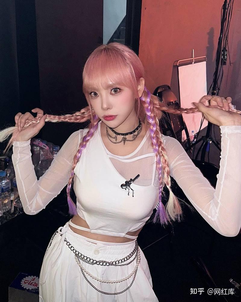 70万粉丝见证！Queen Dami 不仅颜值高，舞技也一流！ - 知乎