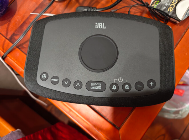 jblrise蓝牙音箱（JBL RISE桌面音箱）怎么样？体验半月优缺点测评 - 知乎