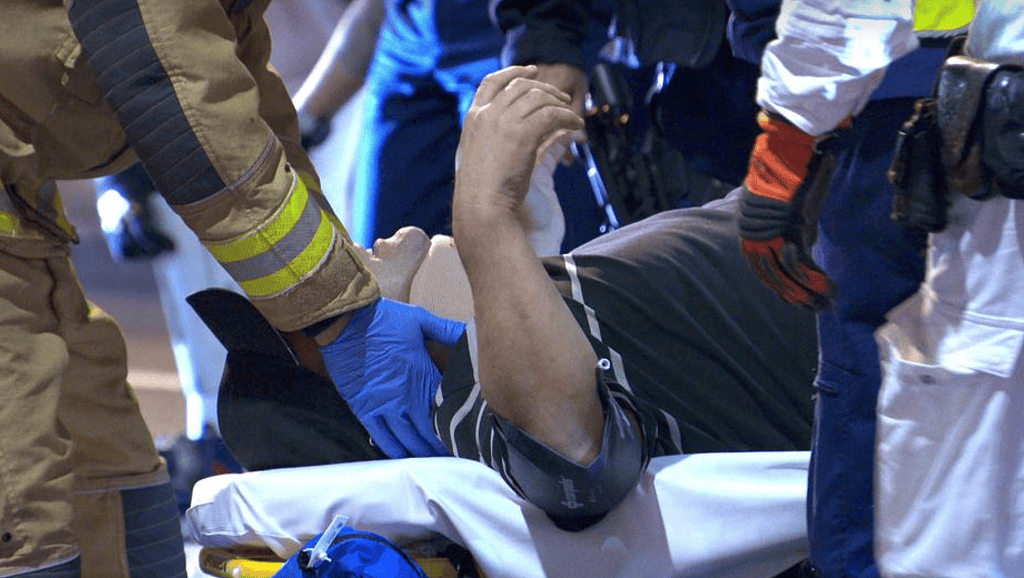 23 岁华裔女子在澳洲开驶劳斯莱斯出车祸，巨额财富来源成谜，如何看待此事？ - 知乎