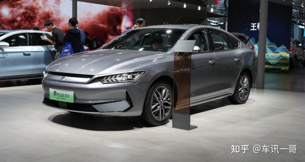 广州车展中门对狙，荣威D7 EV对决比亚迪秦PLUS EV，到底谁更强？ - 知乎