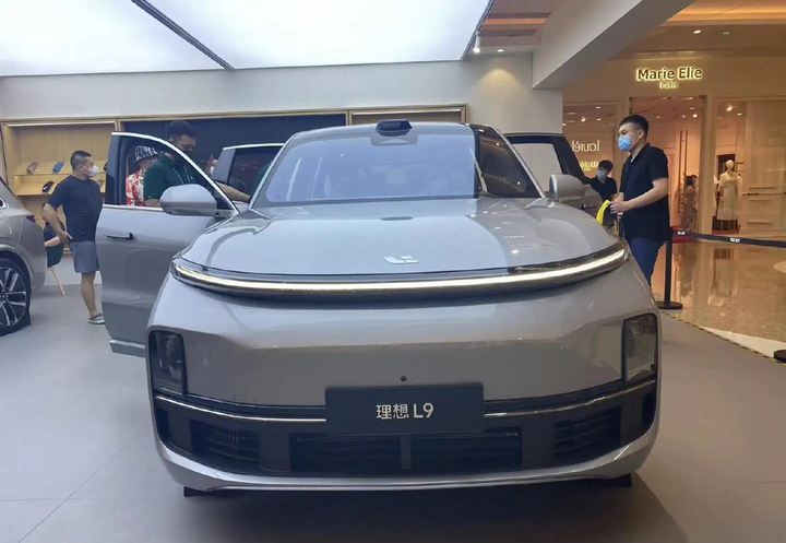 500万内最好的旗舰SUV？被夸上天的理想L9这么好？这10个点整明白 - 知乎