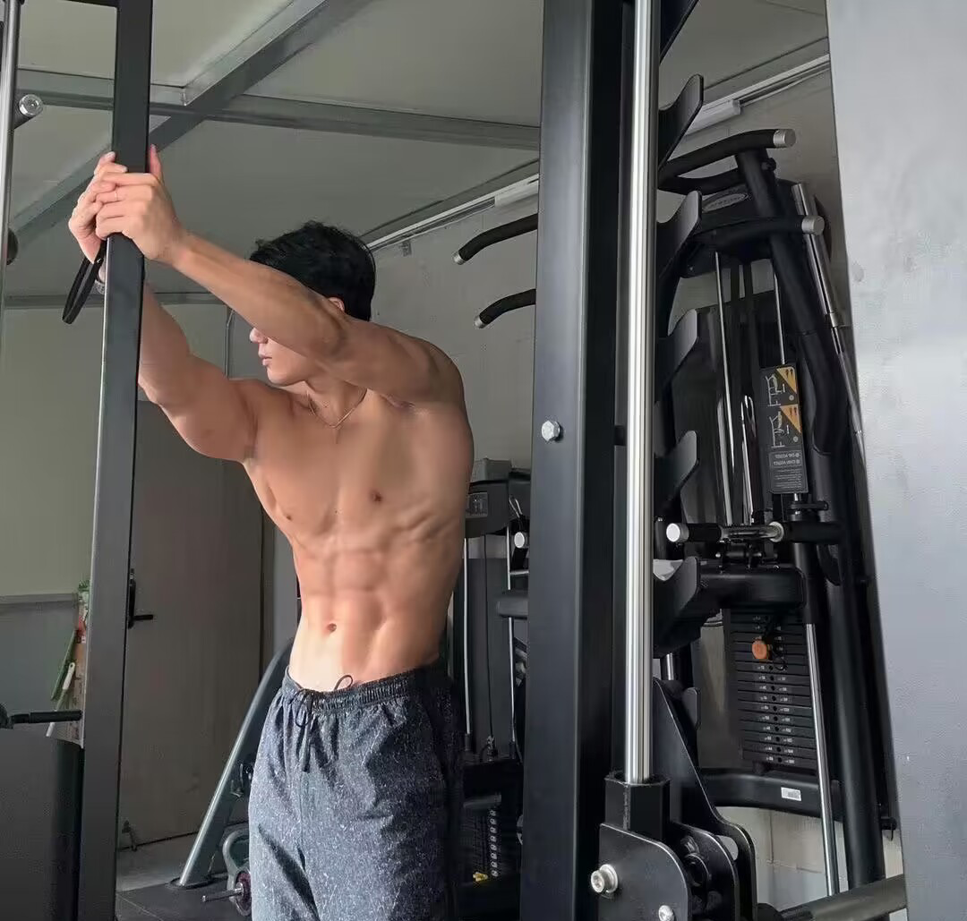 山东192cm男大学生，不仅鼻子大而且非常猛！ - 知乎