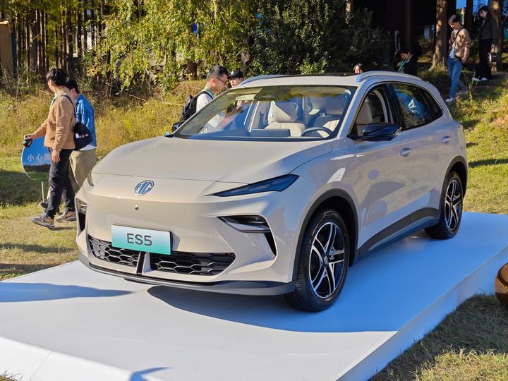 一口价10.39万起，MG ES5正式上市 - 知乎