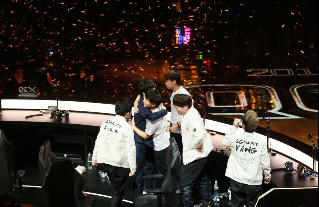 人物丨QGhappy.Fly彭云飞：从打零工到电竞明星，白云苍狗，鲲鹏于飞 - 知乎