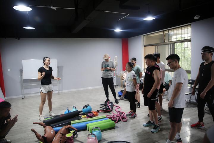 想学健身教练需要什么途径？ 知乎