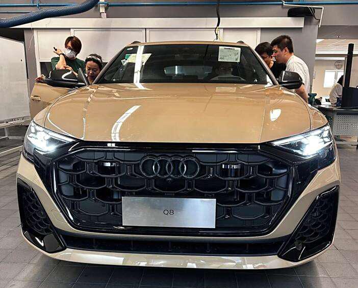 现款78.28万起，2024款奥迪Q8国内实车曝光，外观变化很明显 - 知乎