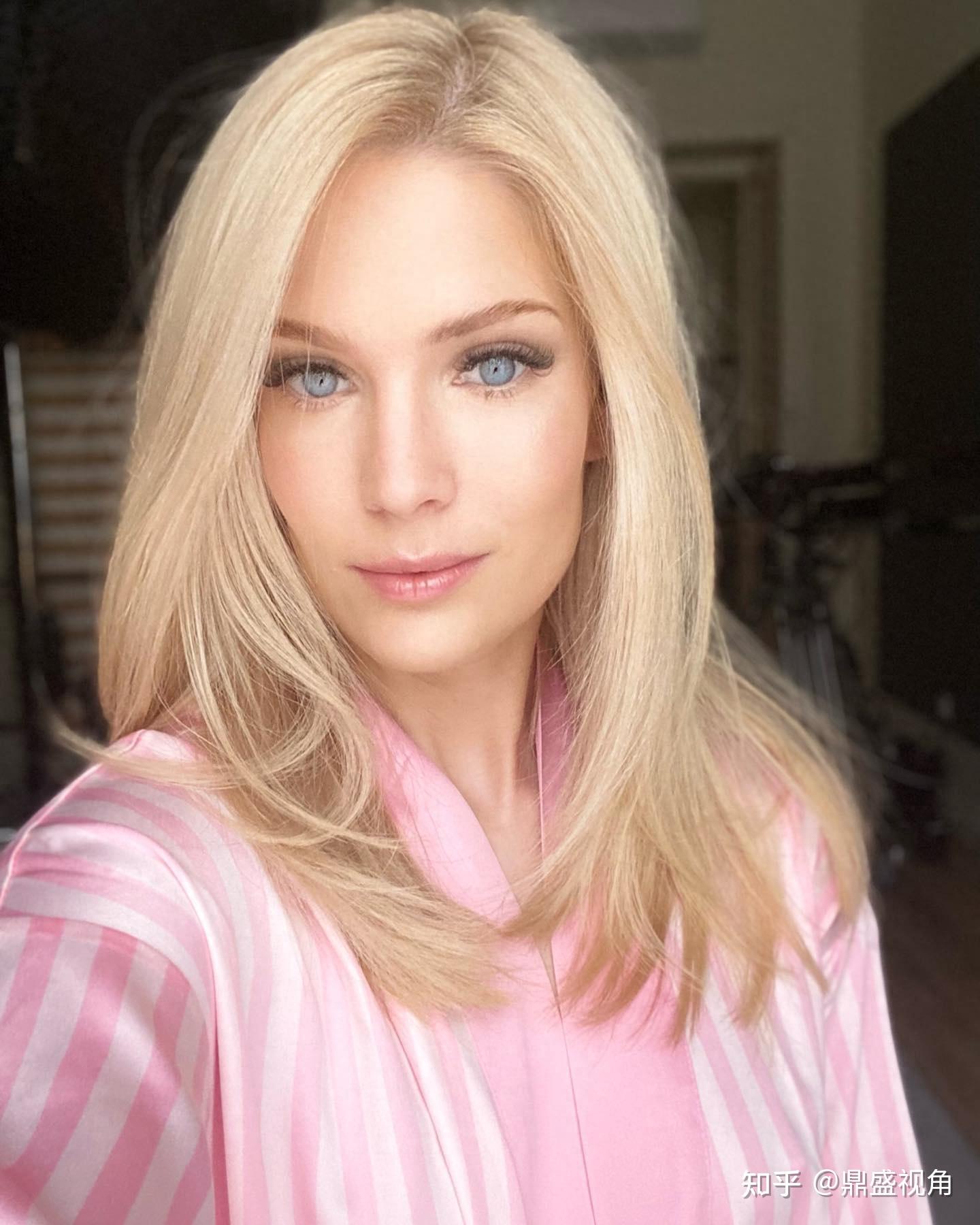 坎迪·利西斯(Candee Licious)，来自匈牙利的，完美双馨女演员 - 知乎