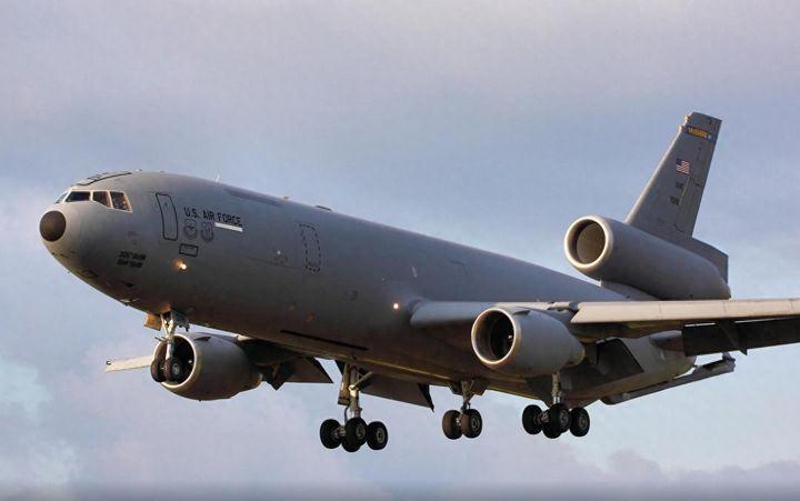 美军最大加油机KC-10即将退役，巨型加油机不再适合未来战争？ - 知乎
