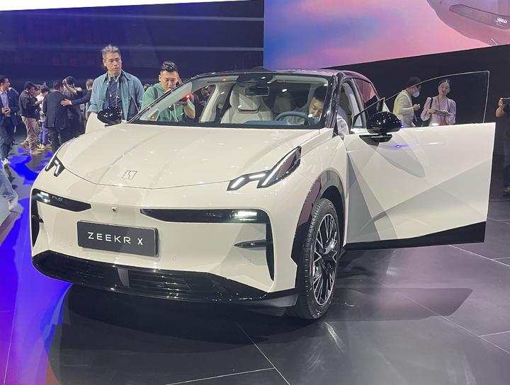 售价18.98万元起，极氪第一款SUV正式上市 - 知乎