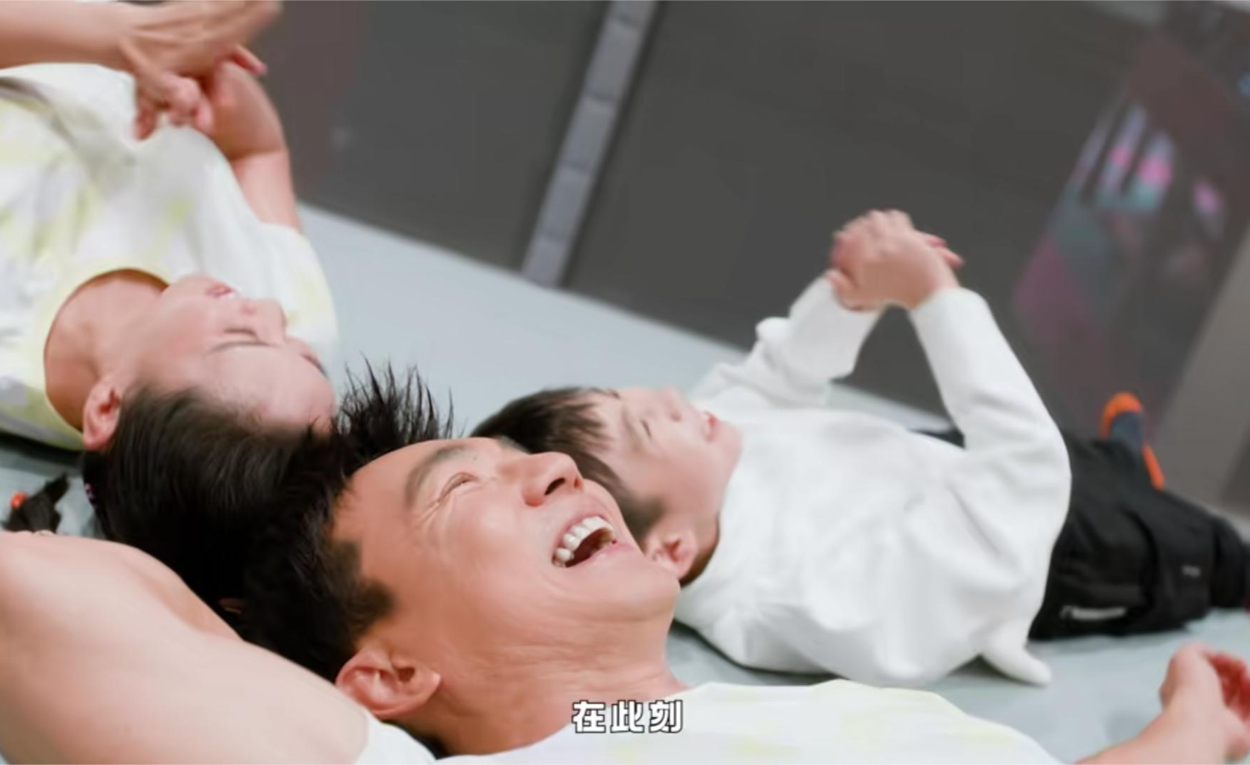 刘畊宏夫妇与张辰逸BE1ST 运动空间热血暴汗 - 知乎