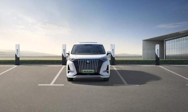 旗舰MPV-腾势D9上市，起售价32.98万元，豪华程度超越埃尔法 - 知乎