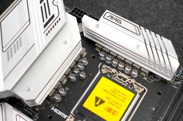 全民投票：微星B760 MAX和华硕B760-G小吹雪，你选哪个？ - 知乎