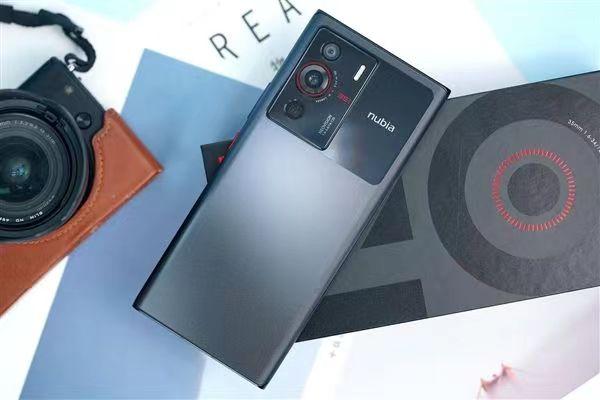 256GB旗舰降至3199，骁龙8+9倍光变+5000mAh，努比亚Z40 Pro退场 - 知乎