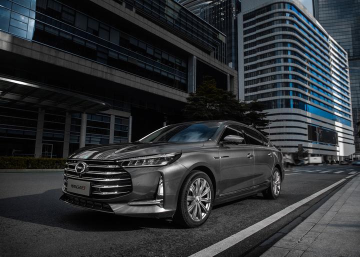 自主轿车再次冲击高端，广汽传祺GA8上市售15.68万起 - 知乎