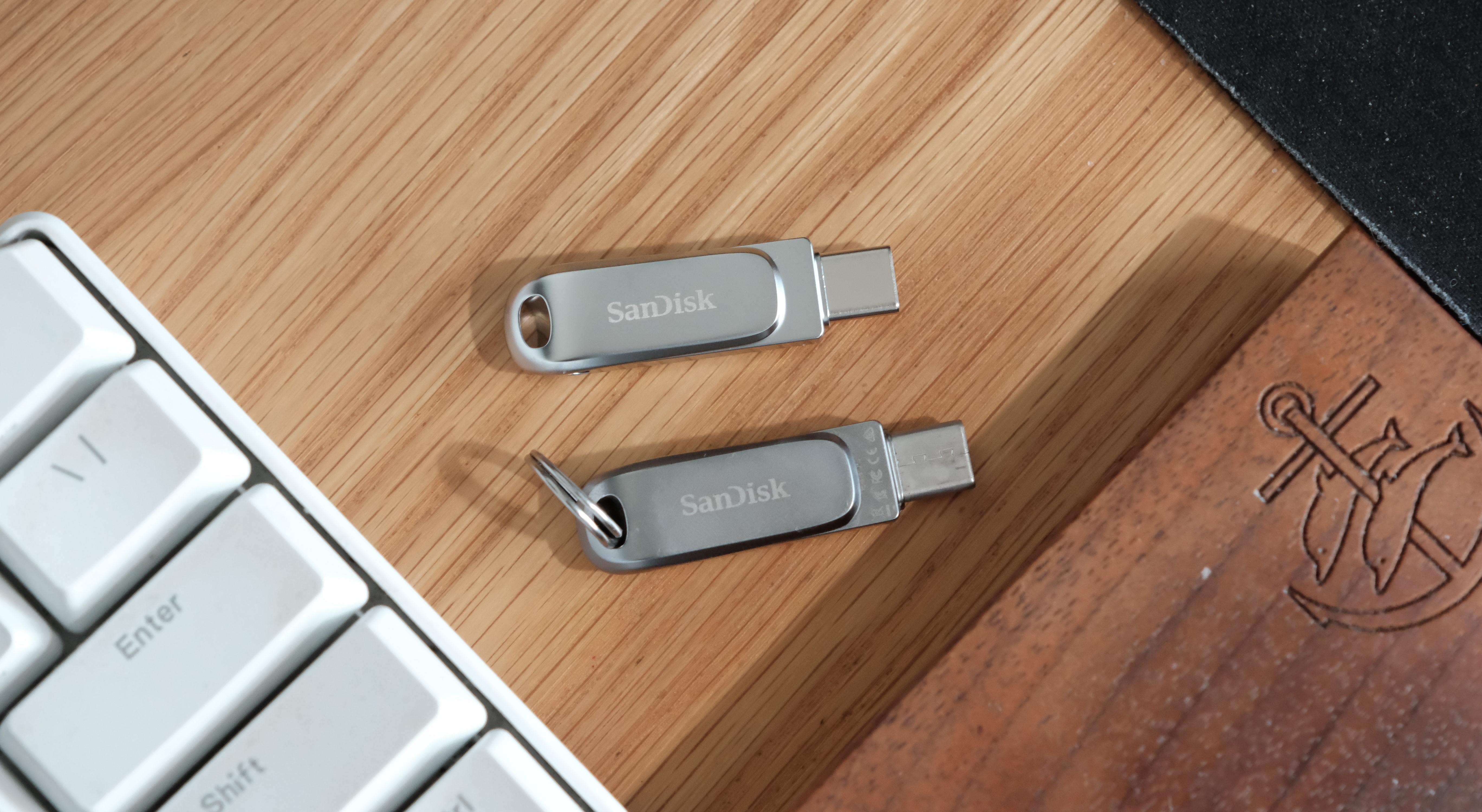 新版闪迪DDC4与老版U盘评测对比