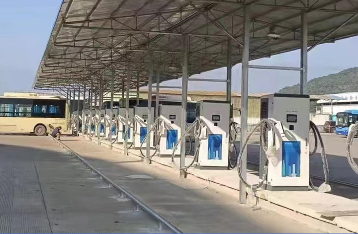 公交车、出租车、环卫车、物流车充电桩180KW充电桩 - 知乎