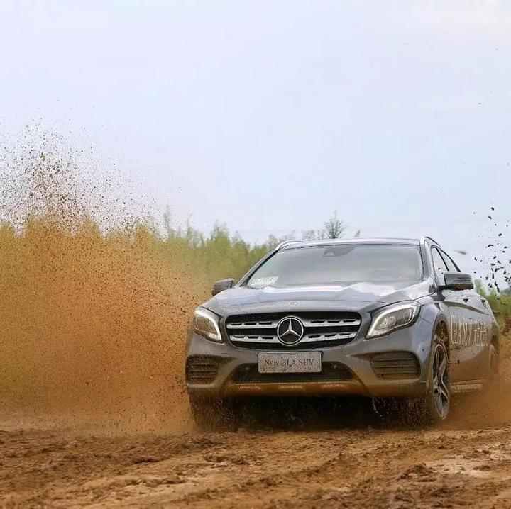 年轻就要“狂歌行” 试驾奔驰2017款GLA SUV - 知乎