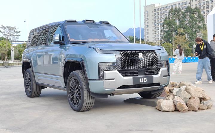 仰望U8，132天交付5000台，百万级豪车破纪录，连续3月稳居前三甲 - 知乎