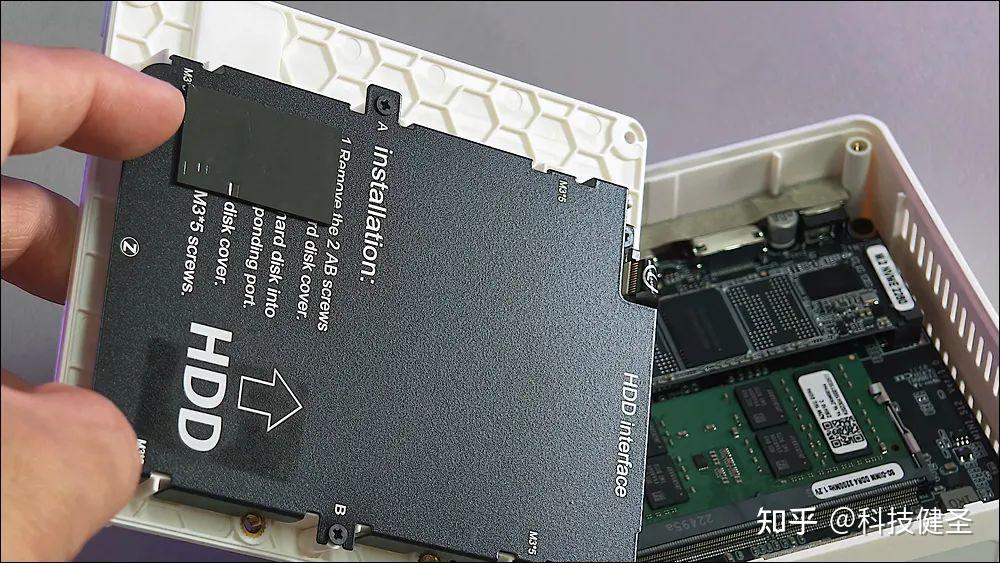 688元起的迷你主机能干啥？看完零刻EQ12 mini评测你就知道了！ - 知乎