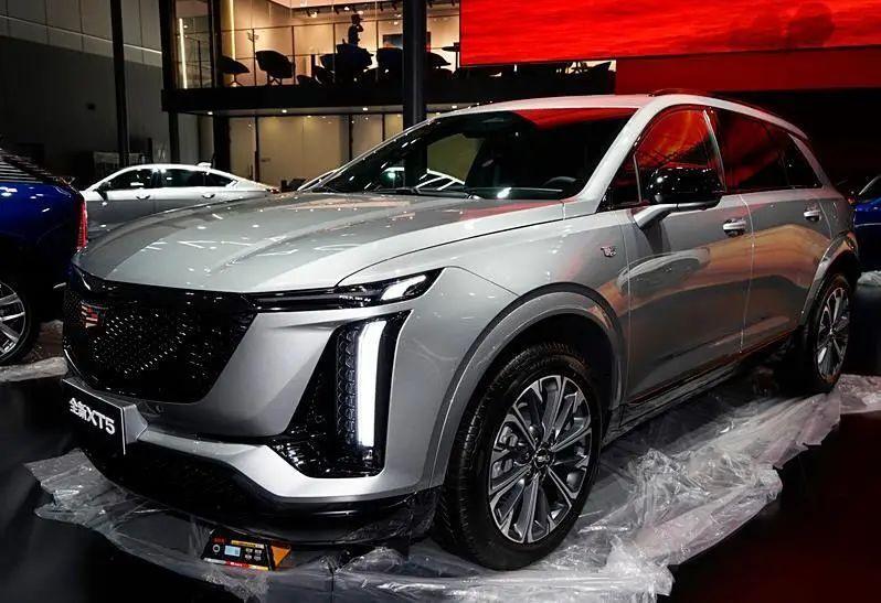 2025款凯迪拉克XT5正式上市，尺寸配置新提升，你喜欢吗 - 知乎