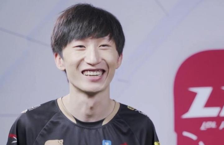 老头杯冲突大爆发！Otto怒喷MLXG母亲，直播间被封！xiye哭着下播 - 知乎