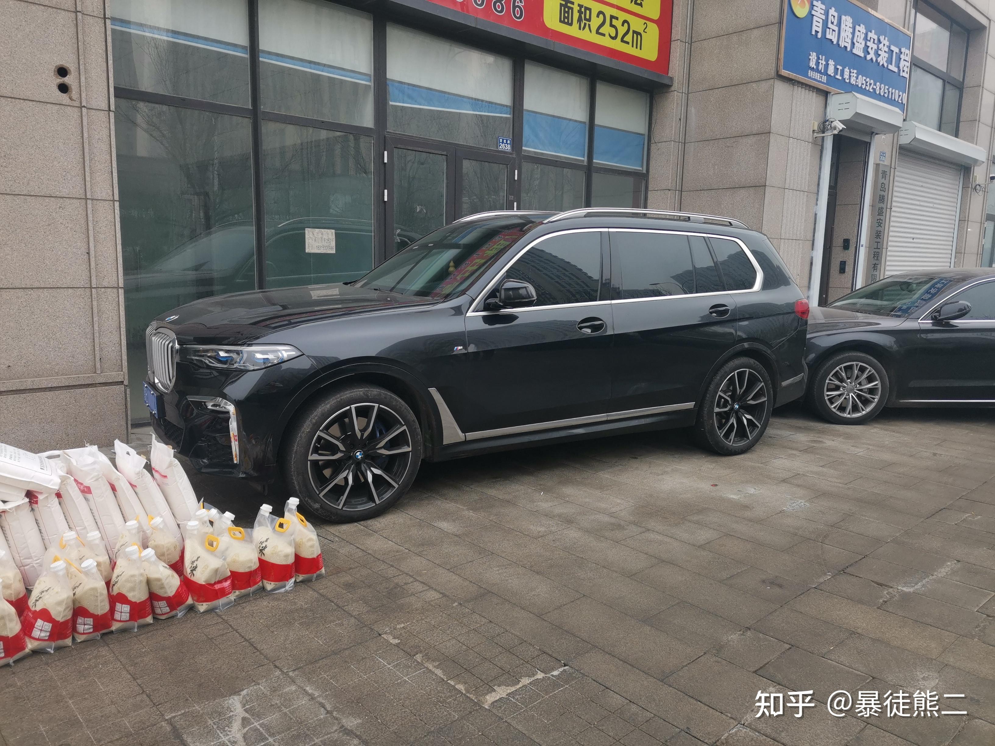 宝马X7值得买吗？仅仅是比X5大了一圈吧？ - 知乎