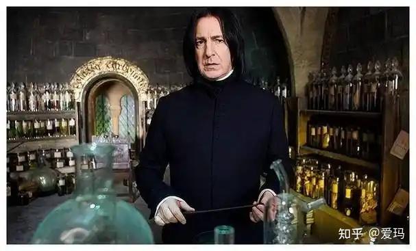 《哈利波特》：看懂斯内普第一堂魔药课的开场白，就看到了他的矛盾和复杂 - 知乎