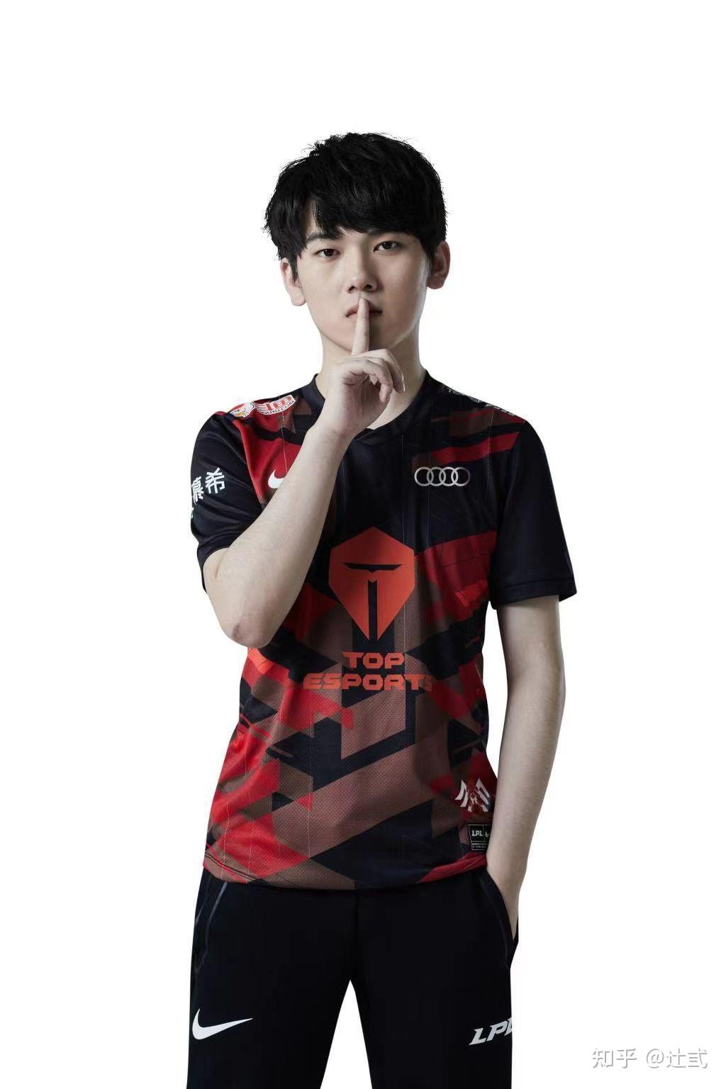 为什么Jackeylove在选手圈子里能这么受欢迎啊？ - 知乎