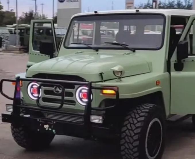 2021款“BJ212”，红眼大灯+独立悬架，内饰彻底逆袭！ - 知乎