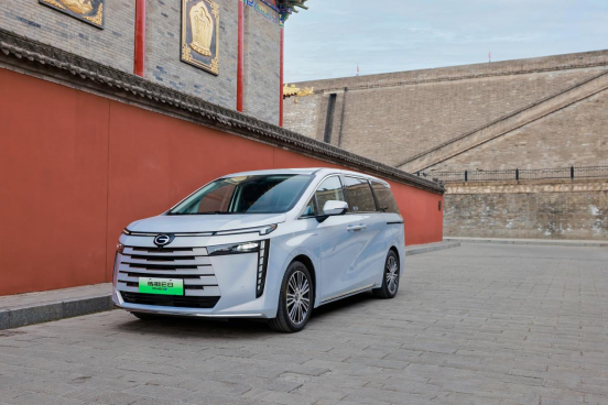 20万出头的传祺E8 PRO+，卷翻MPV圈！ - 知乎