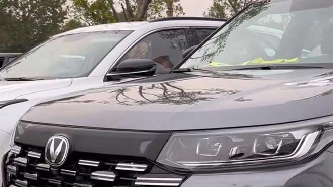 长安新CS95最新实拍！酷似路虎发现 或搭2.0T+8AT - 知乎