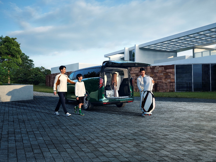 “全球唯一四排八座MPV”吉利银河翼真L380预售价33.99万起 - 知乎