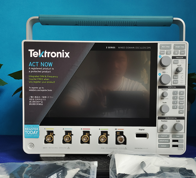 Tektronix MDO34 混合域示波器 - 知乎