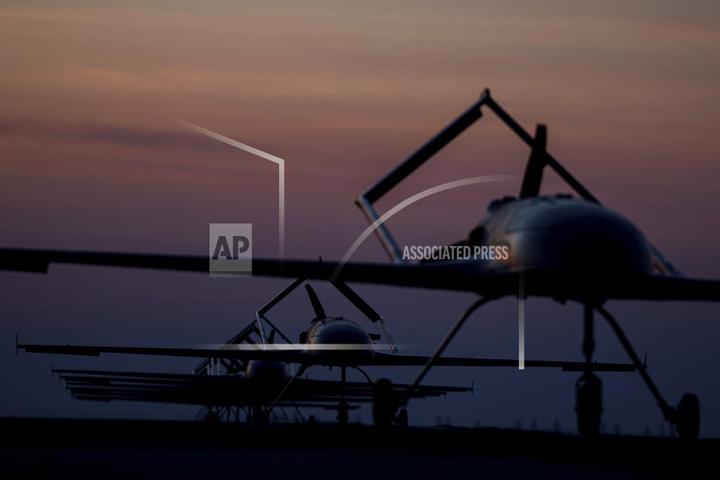 旧的正在消亡，新的尚未诞生，特朗普不是新秩序的缔造者，但他可能会给旧秩序钉上最后一颗钉子 - 知乎