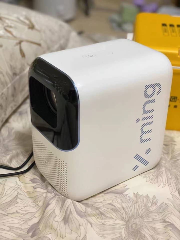 双十一客厅投影仪购买清单：选小明 Q2 Pro还是选极米Z6X？ - 知乎