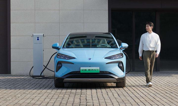 23.98万元卷起来，全新腾势N7豪华再进化，100万内最好的电动SUV - 知乎