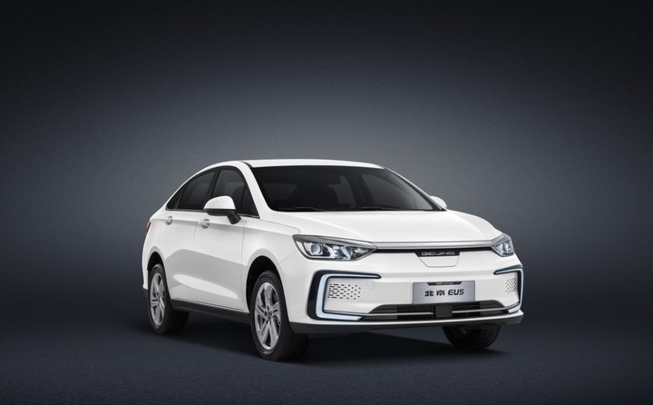 标杆车型！北京EU5荣获第七届全国出行大会“网约神车奖” - 知乎