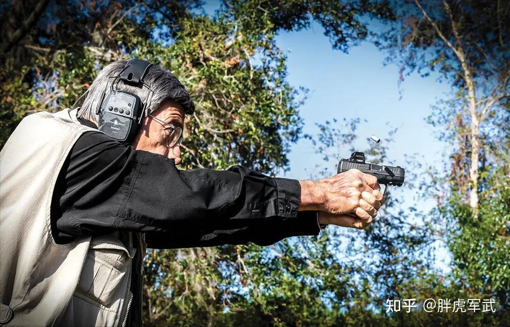 75 周年力作！HK CC9 手枪凭啥受追捧？精度、设计等亮点全解析！ - 知乎