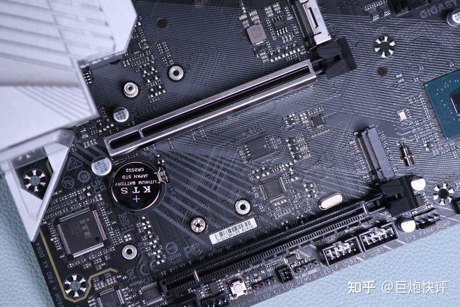 B660 / H610芯片组解析！高性价比12代i5配置测试 - 知乎