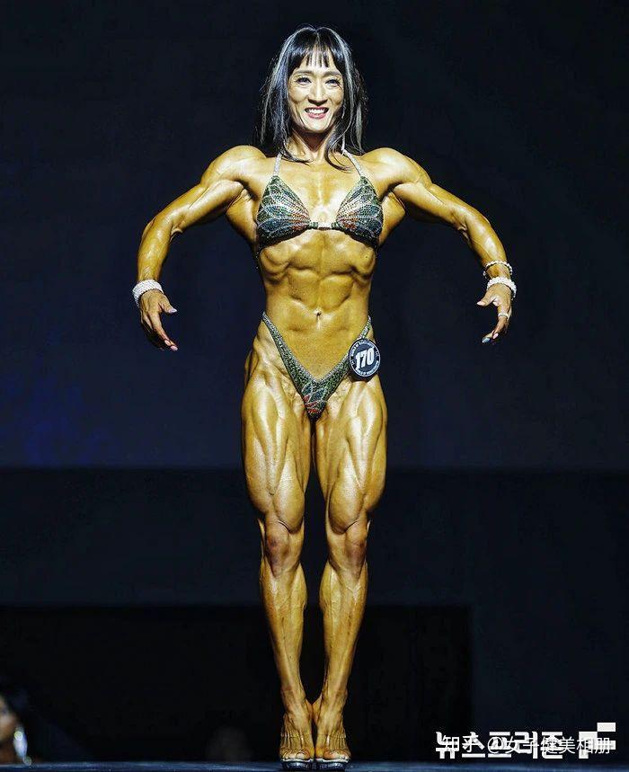 高水准的女子形体选手！完全兽化的韩国肌肉女--Jo Eun Jin - 知乎