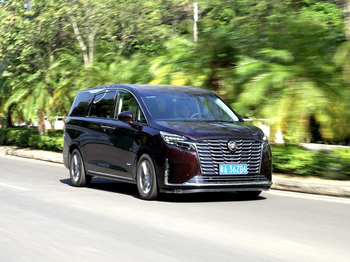 流水的对手铁打的GL8！这奢华版改款杀到 老板们该换车了！ - 知乎