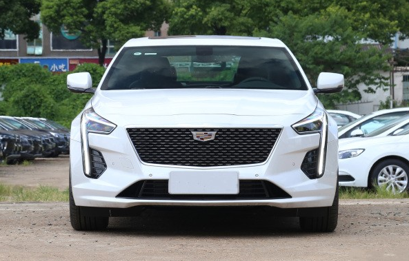 39.97万凯迪拉克CT6是真的香 激情与优雅共存 - 知乎